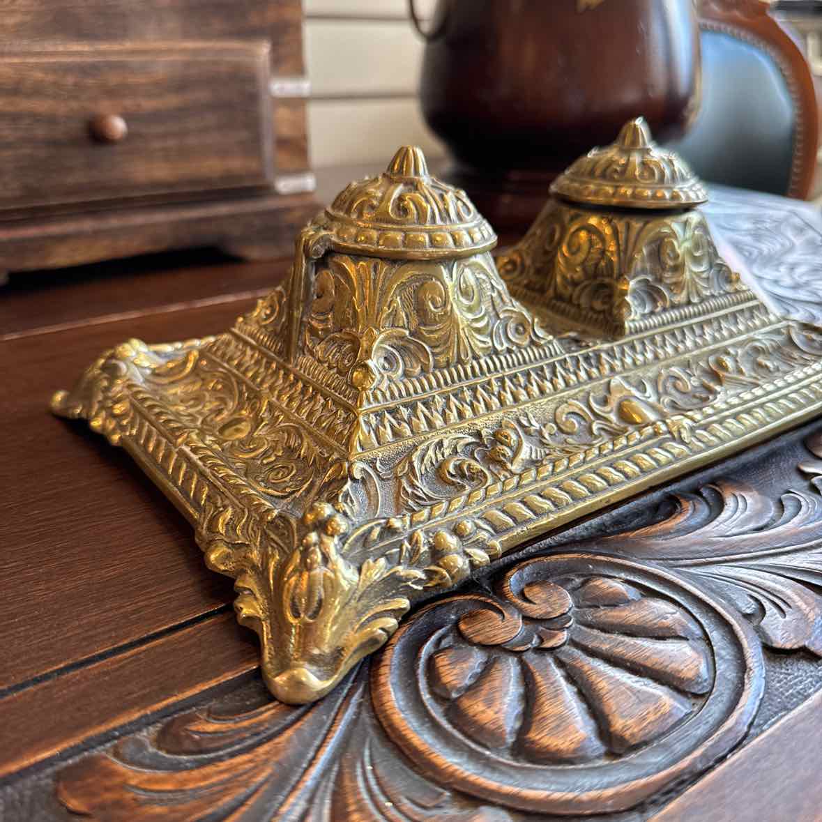Antique Double Brass Ink Well – The Courtyard