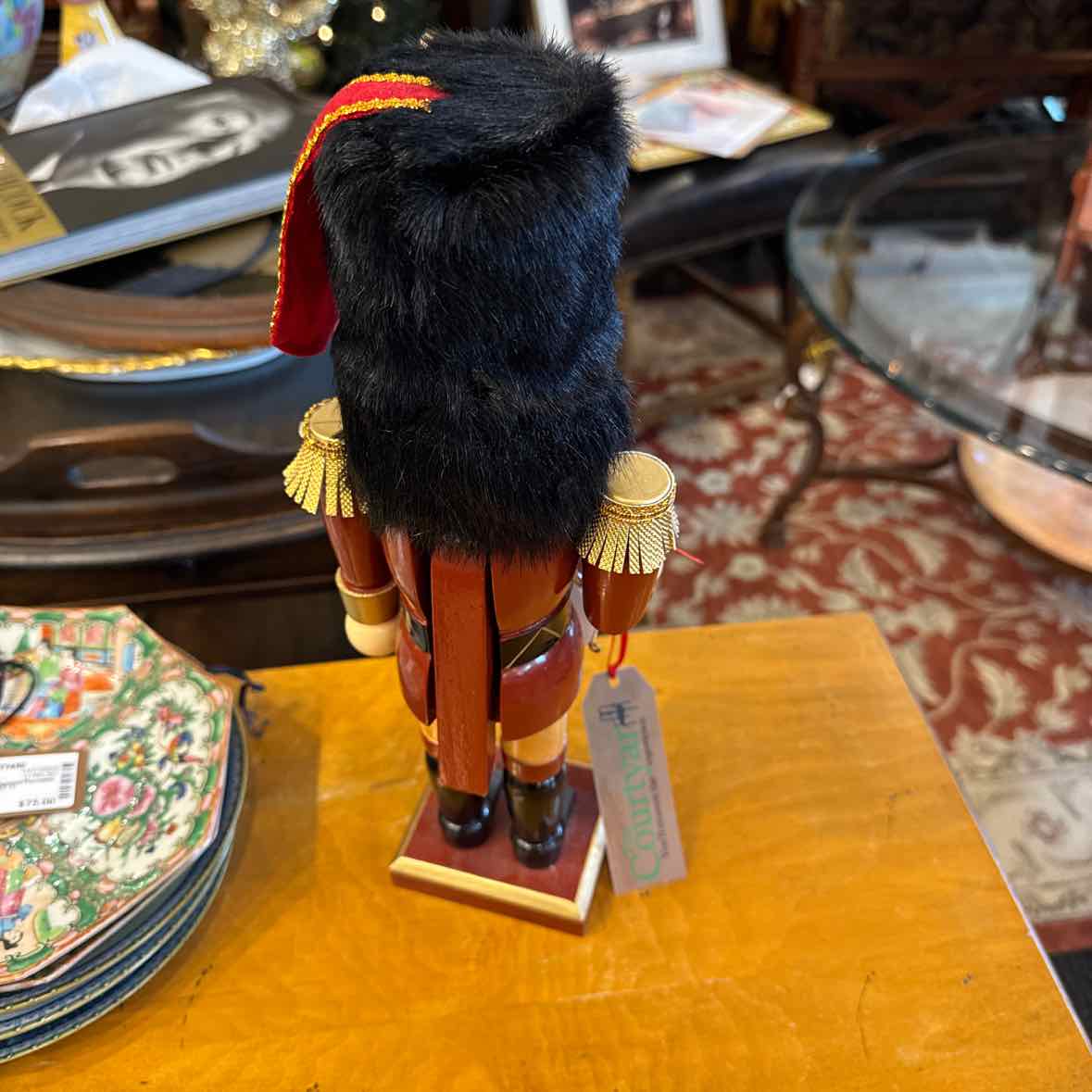 Nutcracker Saluting Soldier – The Courtyard