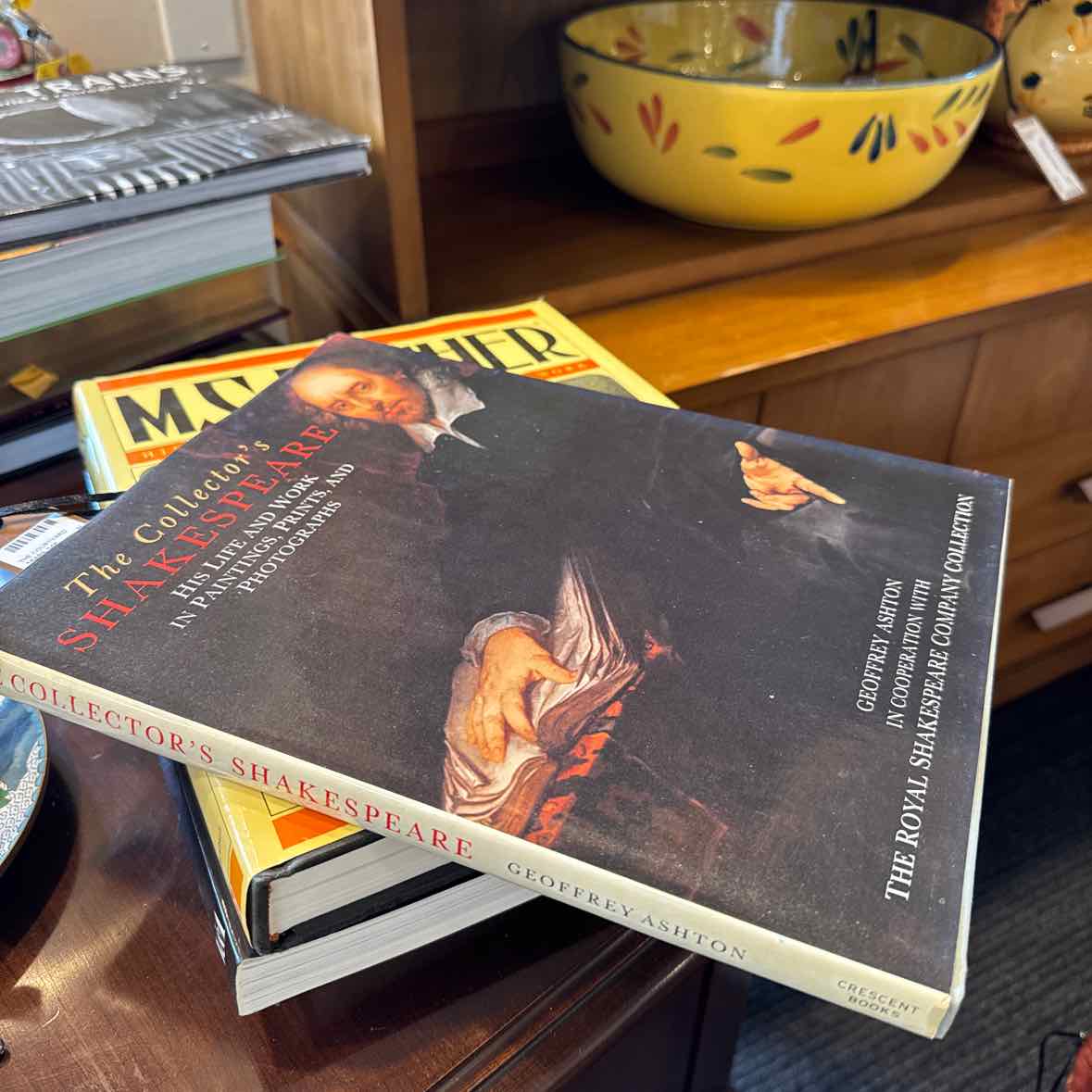 Book-The Collector's Shakespeare – The Courtyard